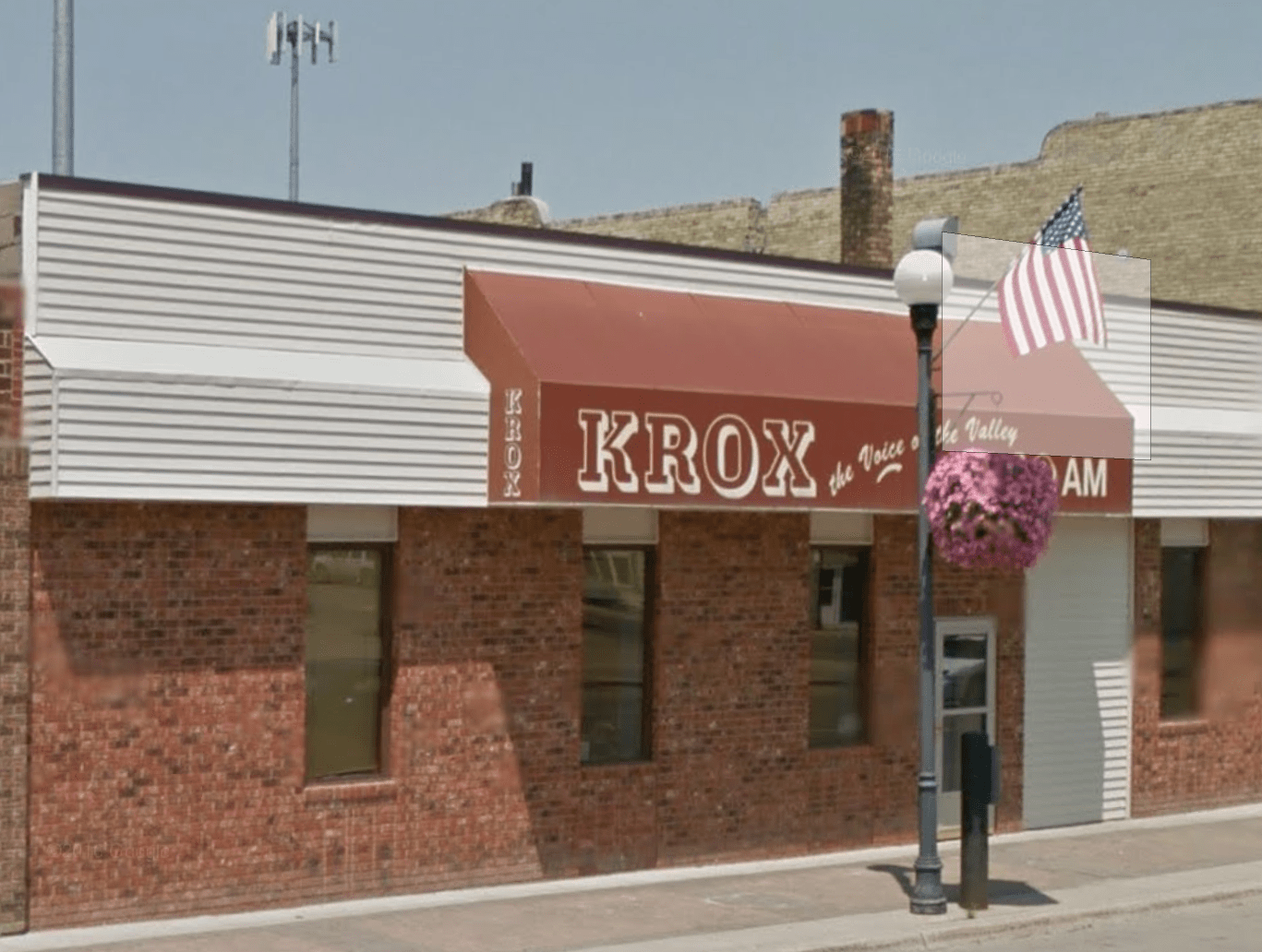 KROX RADIO IS LOOKING FOR A MORNING ANNOUNCER - KROX