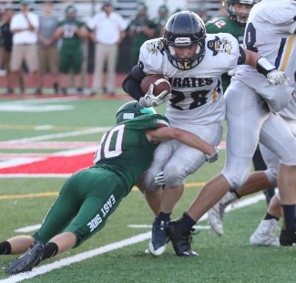 EGF Dominates Pirate Football In Season Opener - KROX