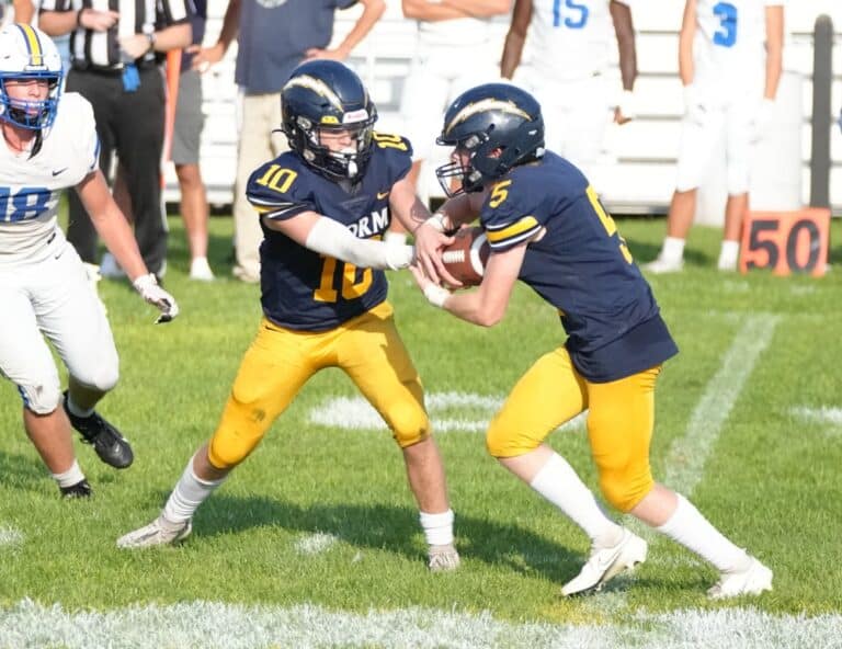 Stephen-Argyle Storm Football shuts out Goodridge-Grgyla – KROX