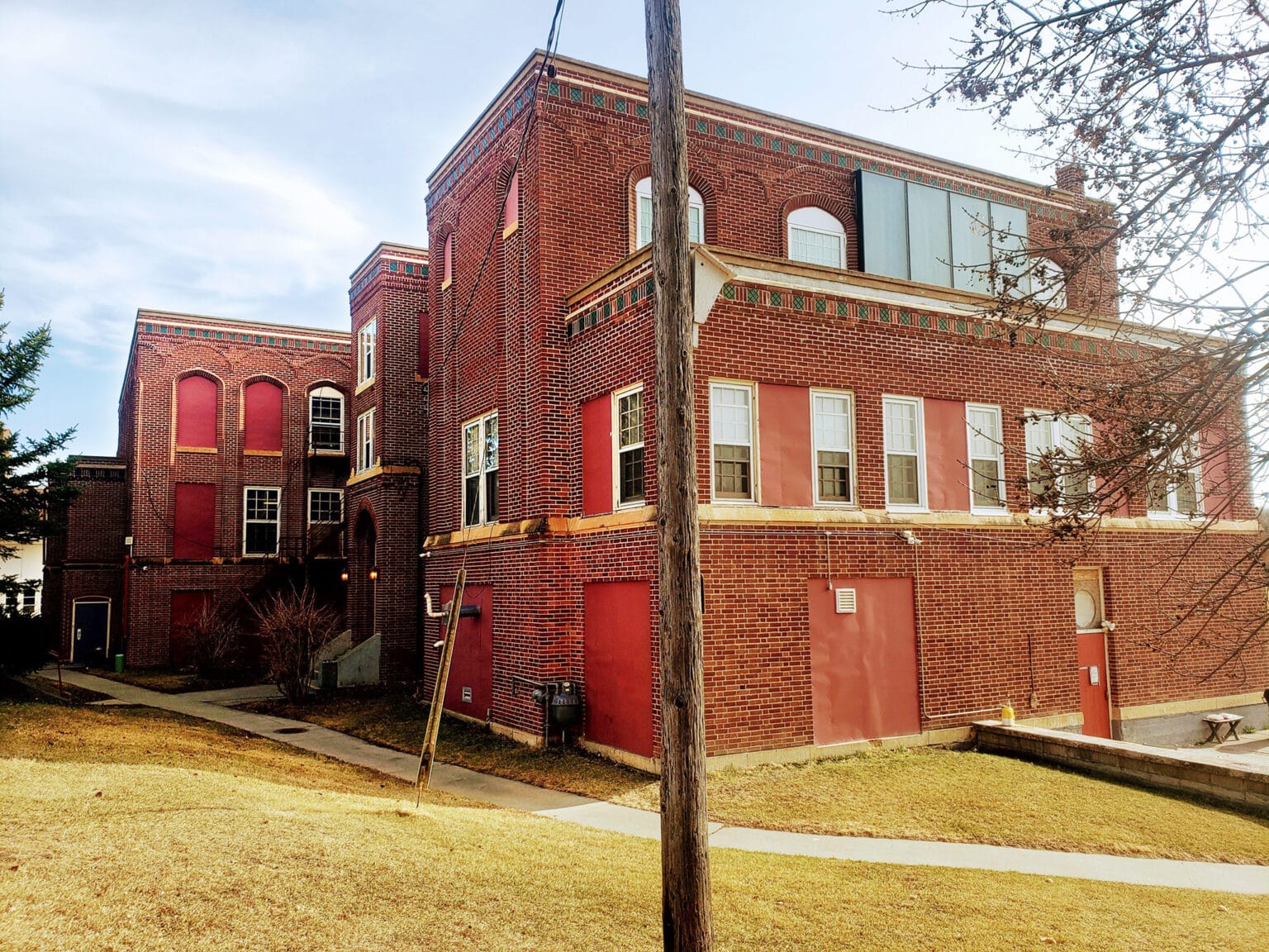 Care and Share invests in dignity and sustainability – KROX