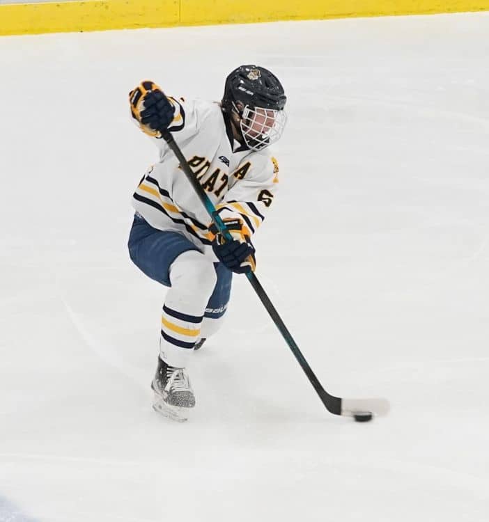 Crookston Girls Hockey skates to a 0-0 tie against Sartell/Sauk Rapids ...